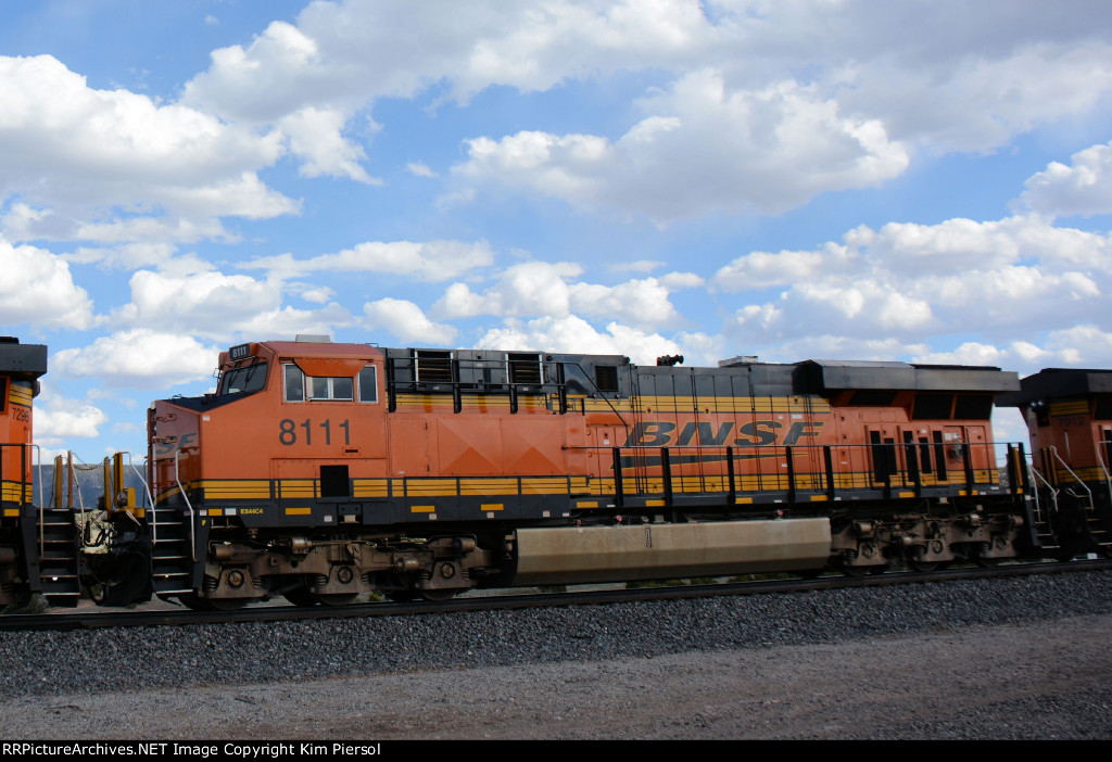 BNSF 8111